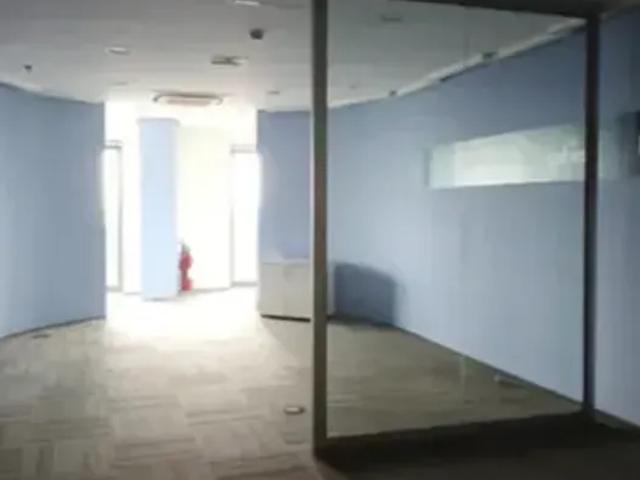 Conjunto Comercial para aluguel de 560 metros quadrados ISENTA DE IPTU em Liberdade São Paulo SP