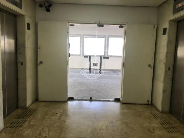 Conjunto Comercial para locação na Av. Das Nações Unidas, Chácara Itaim, São Pa