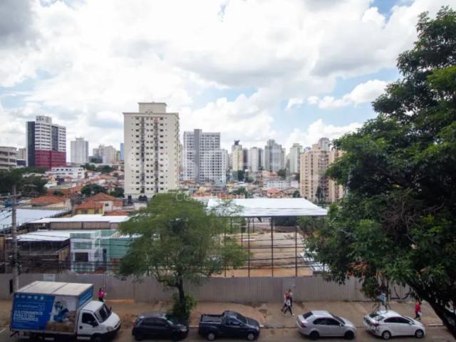 Conjunto comercial próximo ao Metrô São Judas na Vila Monte Alegre