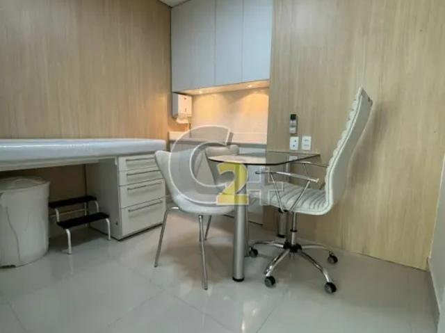 Conjunto comercial à venda em Pinheiros com 47m² e 1 vaga