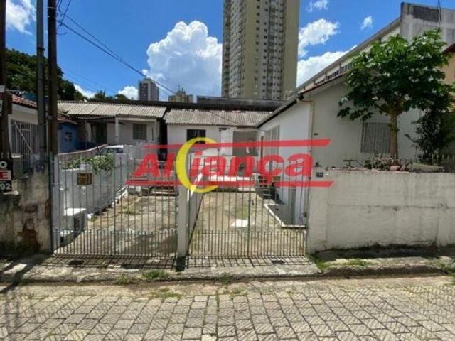 Conjunto de 3 casas no Gopoúva