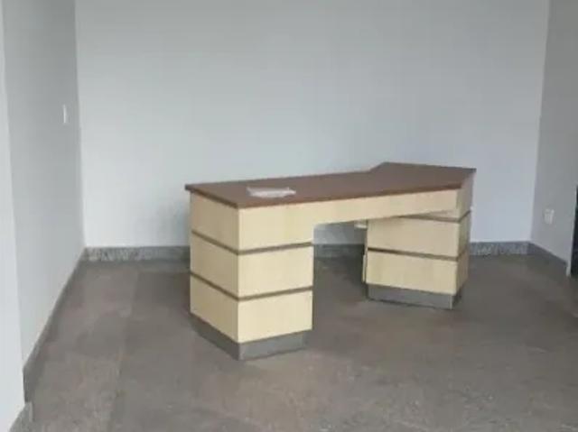 Conjunto de lojas para locação com 03 pavimentos próximo á uniube central