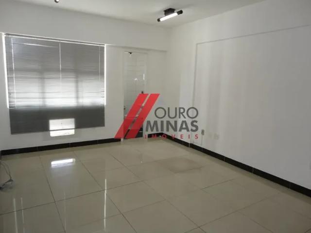 Excelente Conjunto de Salas com 50 m2 com estrutura para ar Condicionado, lacalizada na região hospi