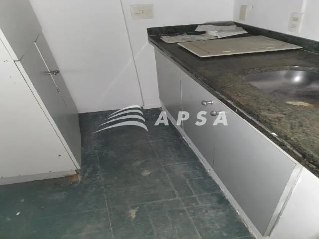 Conjunto de salas comerciais com excelente localização, próximos de bancos, comércio, farto transpor