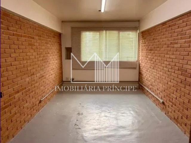 Conjunto em Vila Mariana, São Paulo/SP de 0m² à venda por R$ 700.000,00 ou para locação R$ 3.000,00/mes