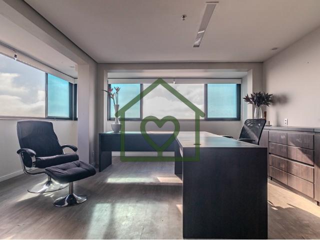 Conjunto em Auxiliadora, Porto Alegre/RS de 0m² à venda por R$ 698.000,00