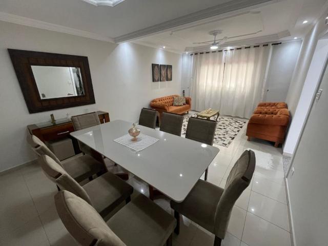 Conjunto em Itararé, São Vicente/SP de 142m² 3 quartos à venda por R$ 689.900,00