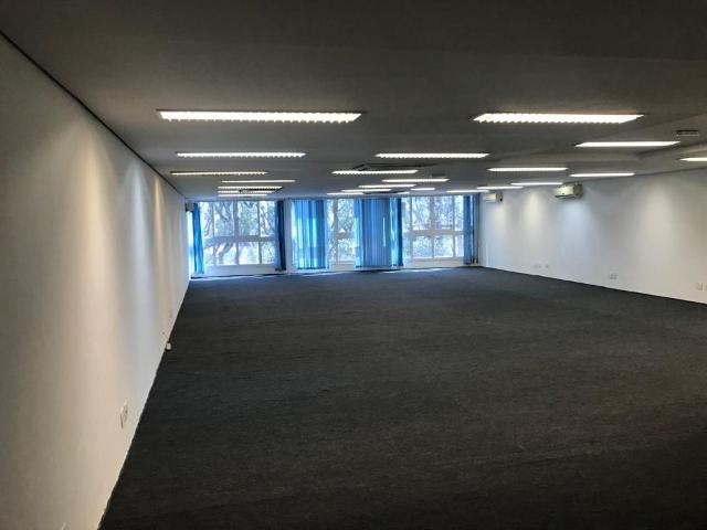 Conjunto em Liberdade, São Paulo/SP de 0m² para locação R$ 12.000,00/mes