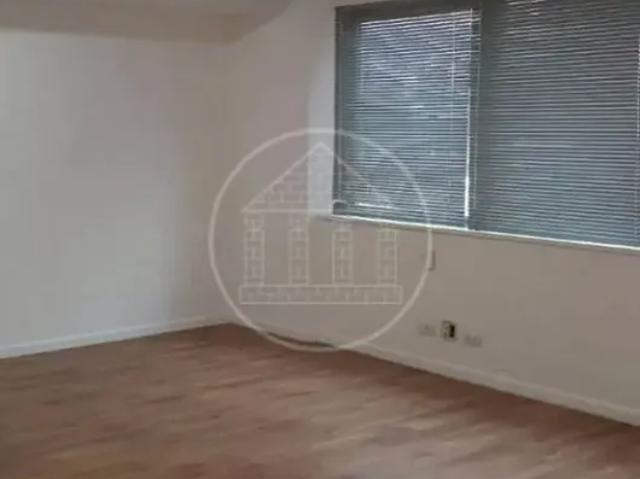 Conjunto na Cidade Monções/SP