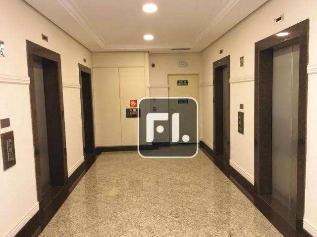 Conjunto para alugar, 620 m² por R$ 48.241,67/mês Alphaville Industrial Barueri/SP