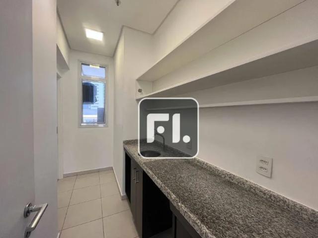 Conjunto para alugar, 135 m² Moema São Paulo/SP