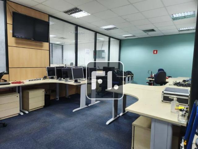 Conjunto para alugar, 320 m² por R$ 24.766,67/mês Alphaville Industrial Barueri/SP