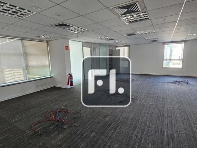 Conjunto para alugar, 334 m² por R$ 73.037,27/mês Itaim Bibi São Paulo/SP