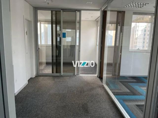 Conjunto para locação em Moema com 122m²