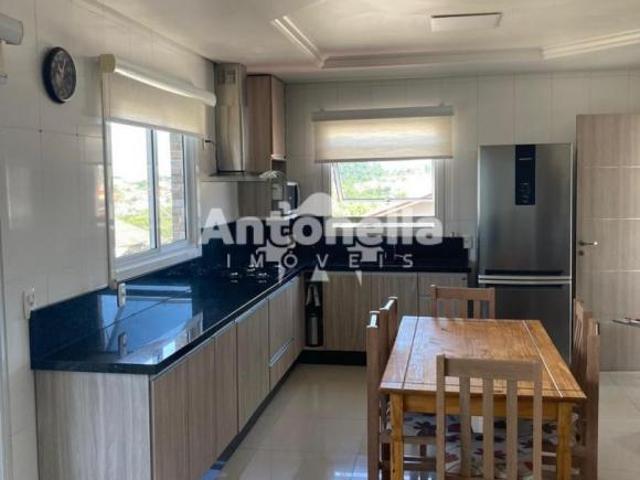 Conjunto Residencial com quatro moradias à venda no Charqueadas
