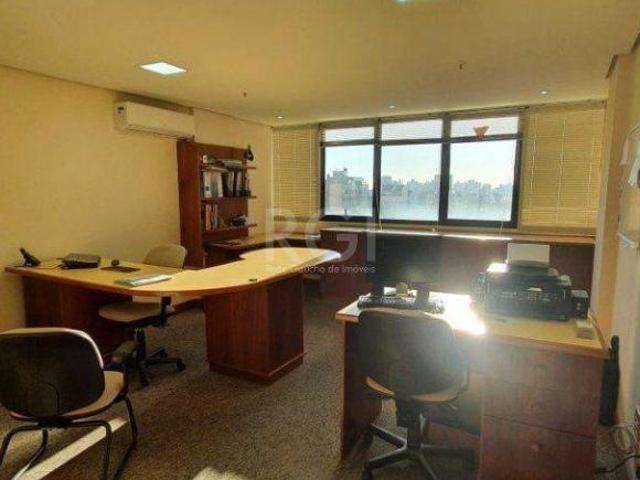 Conjunto / Sala comercial no bairro Petrópolis