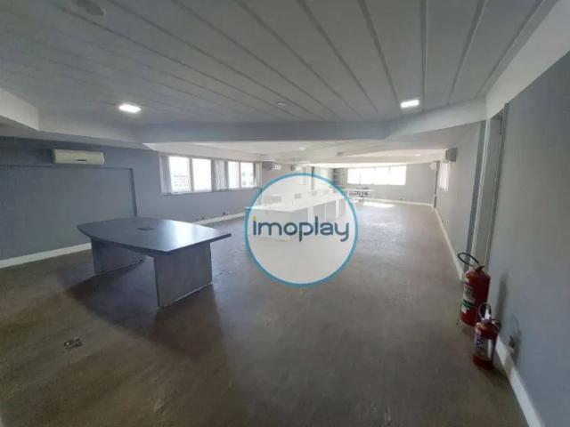 Conjunto Semi mobiliado com piso vinílico, luminárias, persianas, 07 aparelhos ar condicionado, 04 v