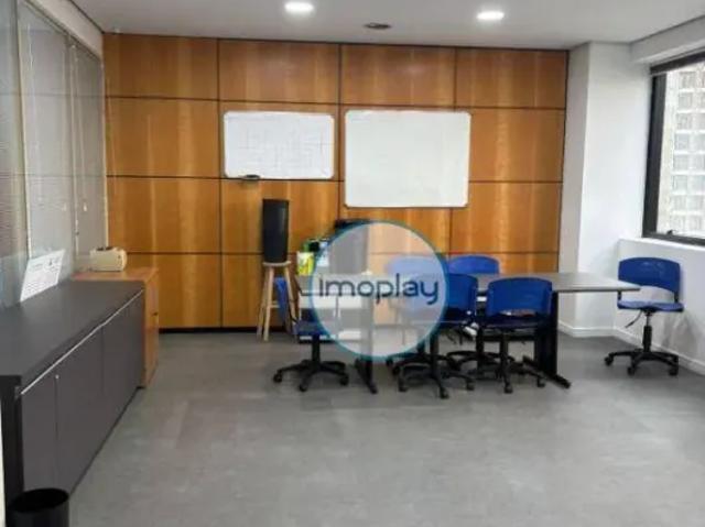 Conjunto Semimobiliado na Berrini | 196 m² + 5 Vagas