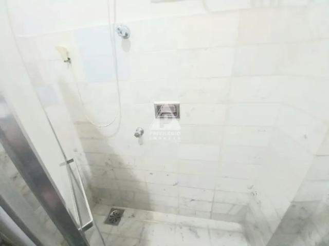 Conjuagado com 32m² à venda no Centro, próximo do metrô!