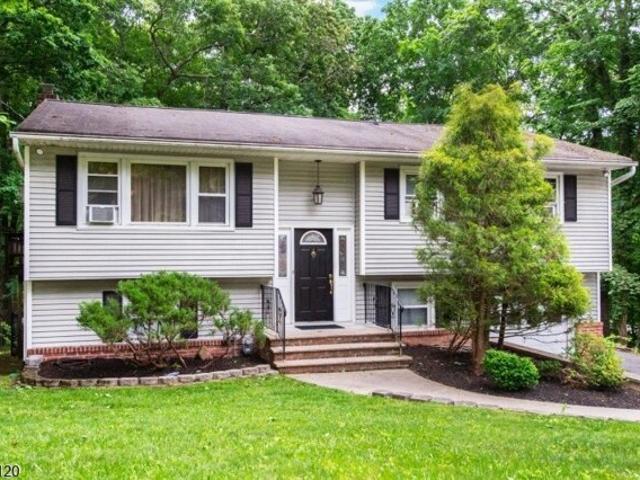 Conklintown Rd, Ringwood, Home For Sale