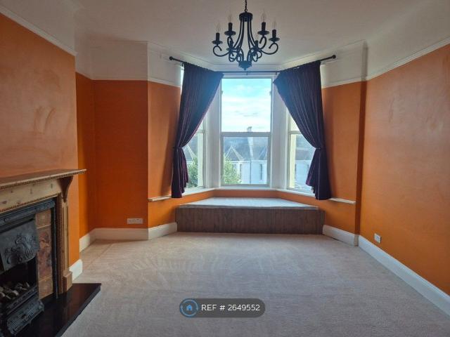 Connaught Avenue, Plymouth PL4, 2 bed flat to rent, £1,200 pcm | PrimeLocation