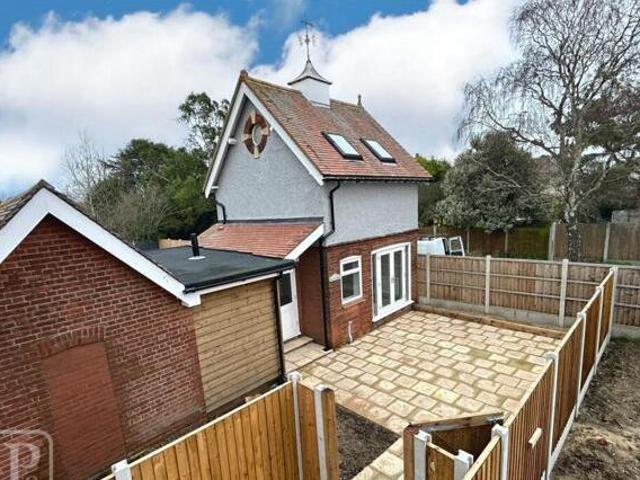 Connaught Gardens East, Clacton on sea, 1 Bedroom Detached