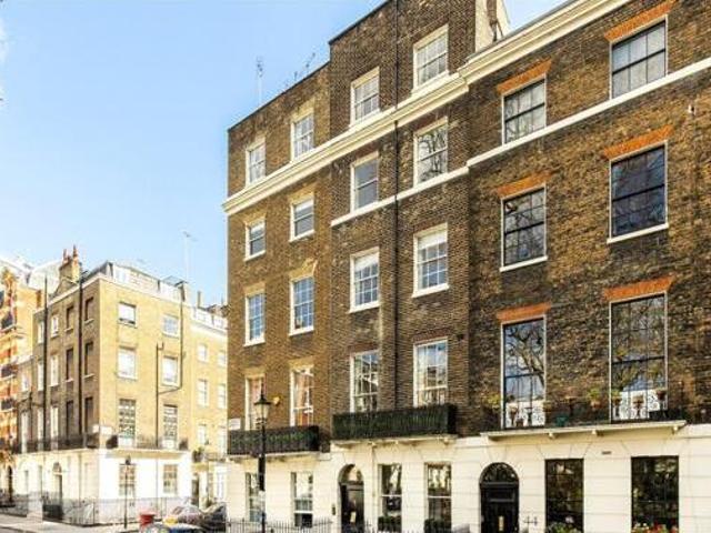 Connaught Square, Hyde Park, 3 Bedroom Maisonette