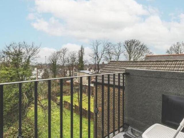 Connaught Road, Harlesden, 2 Bedroom Flat