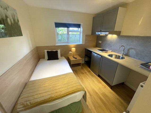 Connaught Rd, Reading, Berkshire RG30, Studio to rent, £900 pcm | PrimeLocation