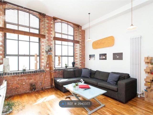 Connaught Works, London E3, 1 bed flat to rent, £2,300 pcm | PrimeLocation