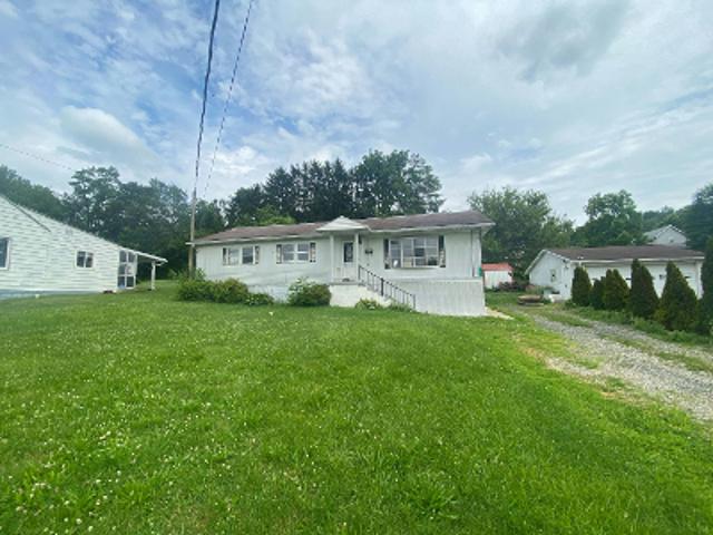 Connellsville St