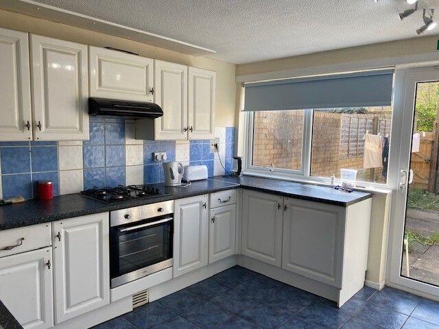 Conniburrow ROOM RENTAL