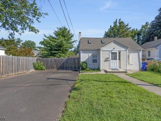 Conover Pl, Middlesex, Home For Sale