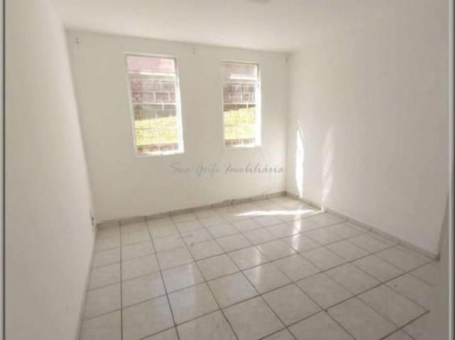 CONSERVADO APARTAMENTO COM 02 DORMITÓRIOS LOCALIZA