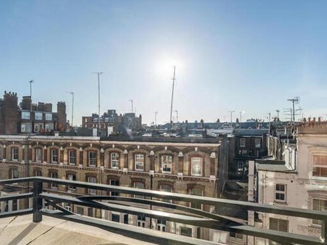 Consort Court, Wrights Lane, 2 Bedroom Flat