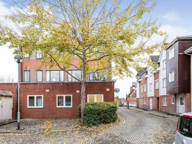 Consort House, Albert Street, Fleet GU51, Studio to rent, £800 pcm | PrimeLocation