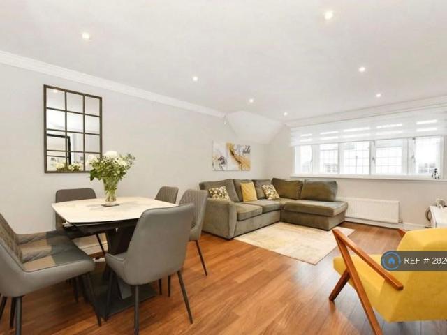 Consort House, London, NW7 2 bed flat to rent £2,100 pcm £485 pw