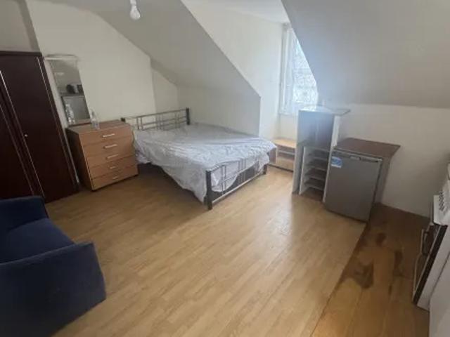 Consort Lodge, 34 Prince Albert Road, London, NW8 7LQ, United Kingdom | Room for rent #167752141 | Rentberry