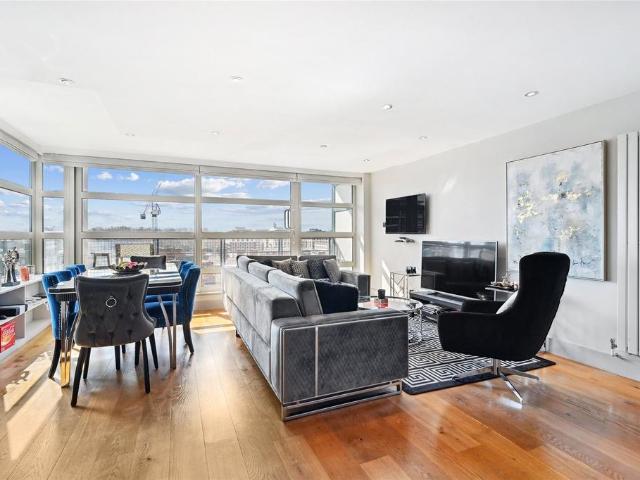 Consort Rise House, 203 Buckingham. 3 bed apartment to rent £5,500 pcm £1,269 pw