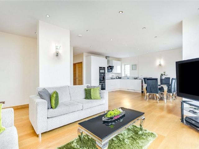 Consort Rise House, Buckingham Palace. 3 bed flat to rent £5,000 pcm £1,154 pw