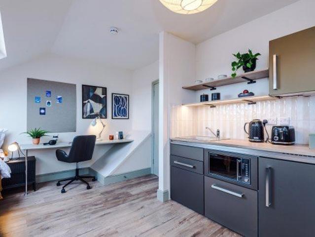 Consort Terrace, Leeds, West Yorkshire LS3, 8 bed shared accommodation to rent, £1,010 pppm | PrimeLocation