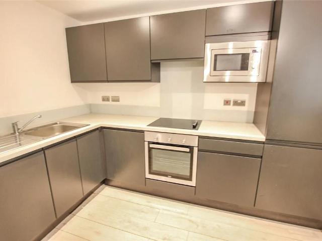 Constable Avenue, London E16, 2 bed flat to rent, £2,161 pcm | PrimeLocation