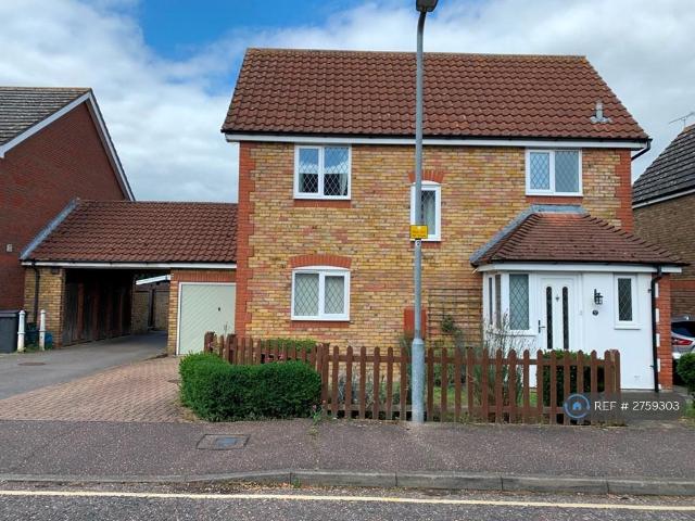 Constance Close, Essex, CM1 3 bed detached house to rent £1,850 pcm £427 pw
