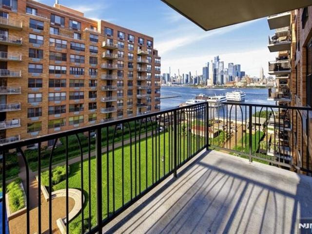 Constitution Ct Apt,hoboken, Condo For Sale
