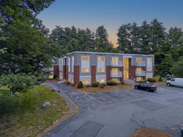 Constitution Dr Unit D, Londonderry, Condo For Sale