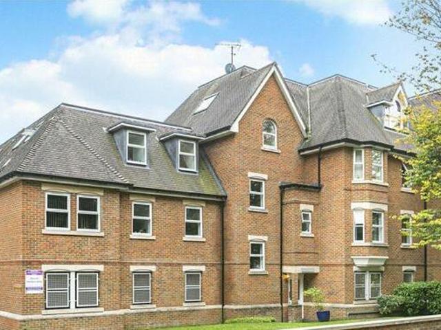 Constitution Hill, Woking, 2 Bedroom Apartment