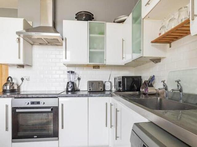 Constitution Street, Aberdeen, 2 Bedroom Flat