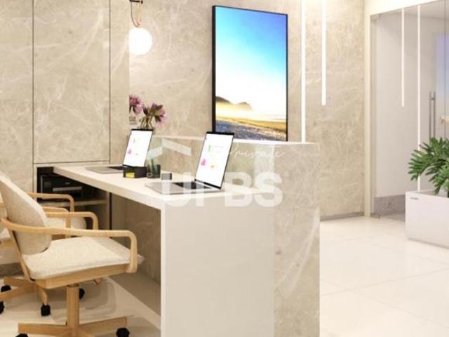 CONSULTÓRIO MOBILIADO À VENDA | 75,8m² | 3 SALAS | ANDAR ALTO | PRONTO PARA USO
