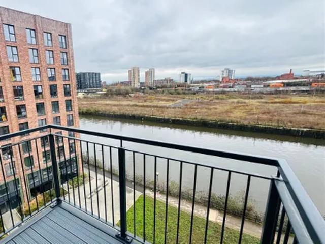 Cooke Place, Salford, M5 3LJ, United Kingdom | 3 bed apartment for rent #166000023 | Rentberry