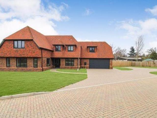 Cookes Meadow, Northill, 4 Bedroom Detached